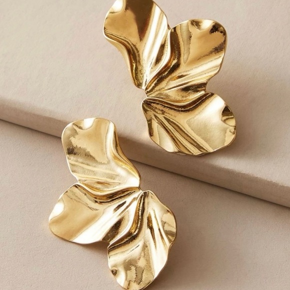 Zara | Jewelry | Statement Gold Hammered Flower Earrings | Poshmark